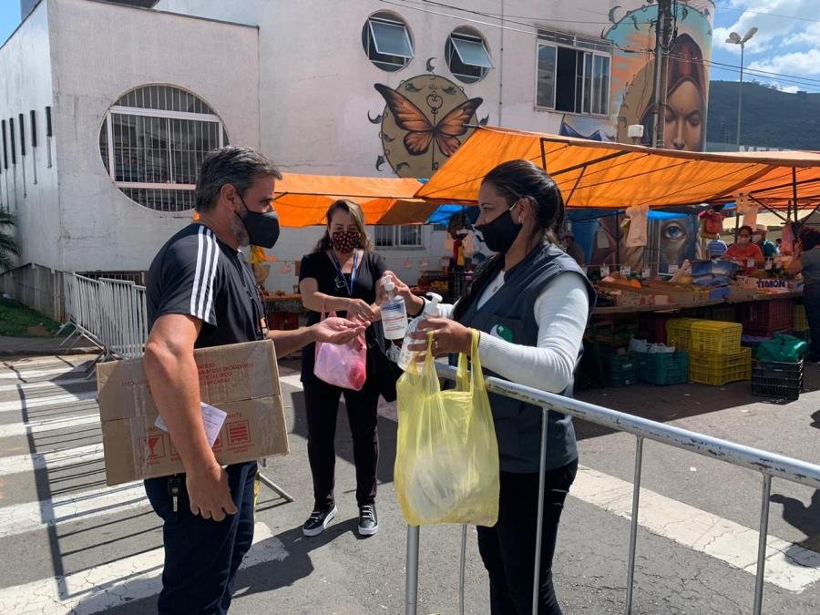 Prefeitura vai distribuir 100 mil máscaras para população de Poços ...